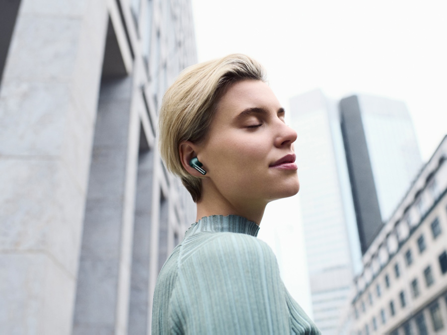 一加 Buds Pro 2 空间大开，扑面而来